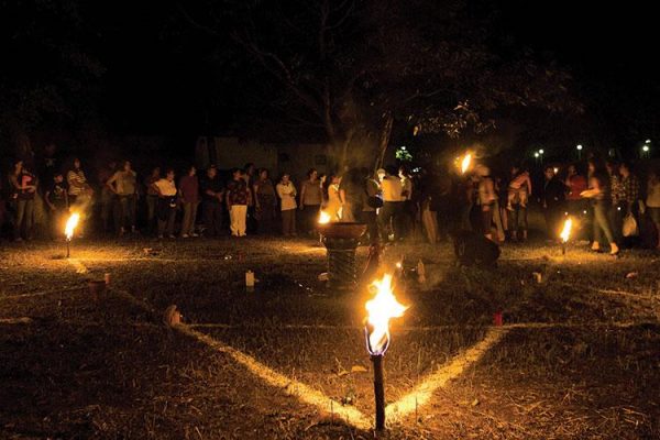 8 Fun-Filled and Bizzare Festivals From All Over The World - Youth ...