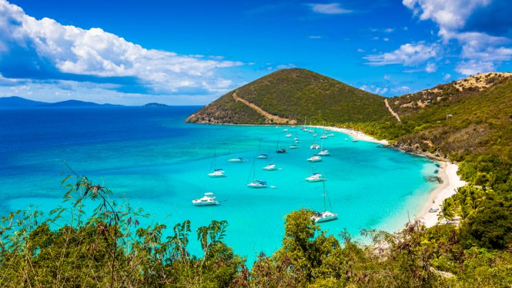 Top 5 Beaches That Have Bright And Clear Blue Waters
